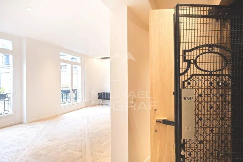 To sell - 3 Mastersuites - Triangle d'Or | Maison en France